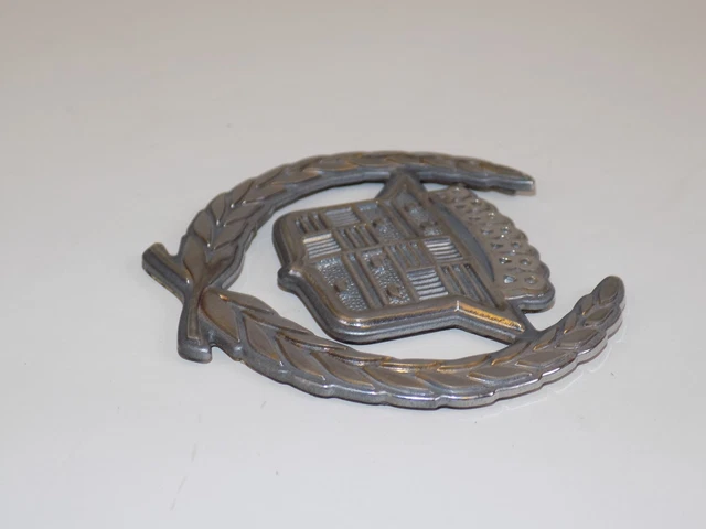 GOLD CROWN & Crest Logo Emblem Badge ESCALADE Cadillac Fits 1999-2000 ...