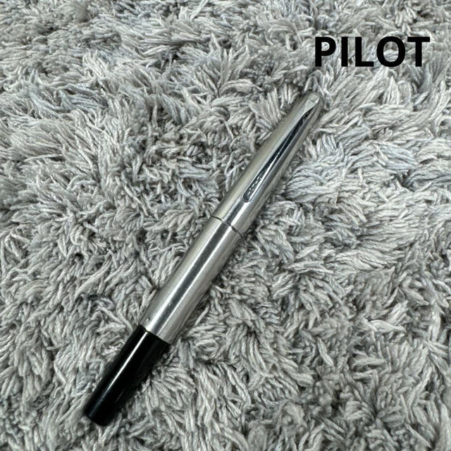 PILOT PILOT FOUNTAIN Pen, Extendable, Silver, Black, 14K Nib £81.78 ...