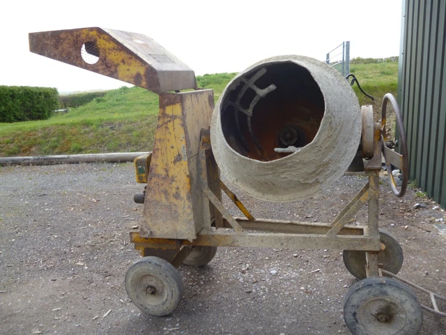 DIESEL CEMENT MIXER - Lister Engine £775.00 - PicClick UK