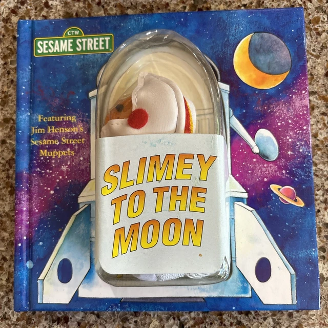 VINTAGE SESAME STREET Slimey to the Moon Book & Puppet Astronaut Worm ...