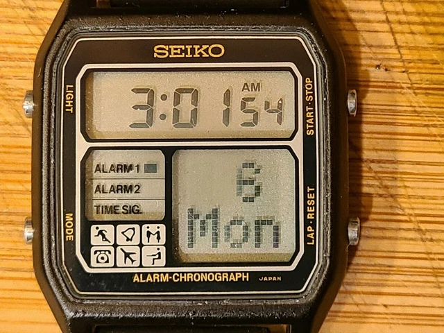SEIKO ALARM CHRONOGRAPH RUNNING MAN WATCH D138-4020 JAPAN Custom Black ...