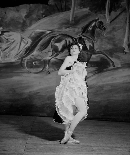 FRENCH BALLET DANCER & Actress Zizi Jeanmaire No 6 Old Photo $9.00 ...