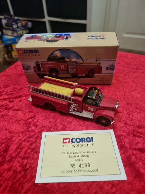 CORGI CLASSICS MACK B Series Pumper Chicago Fire Truck £8.00 - PicClick UK
