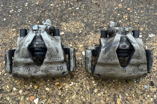 AUDI TT 8N Mk1 1.8t BAM APX 225 Front Brake Brakes Calipers Carriers ...