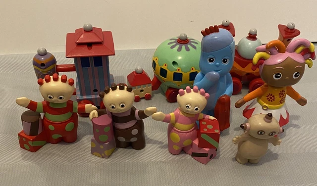 IN THE NIGHT Garden Ninky Nonk Train and Figures Iggle Piggle Upsy ...