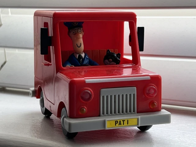 POSTMAN ROYAL MAIL Van With pat And Jess The Cat £10.00 - PicClick UK