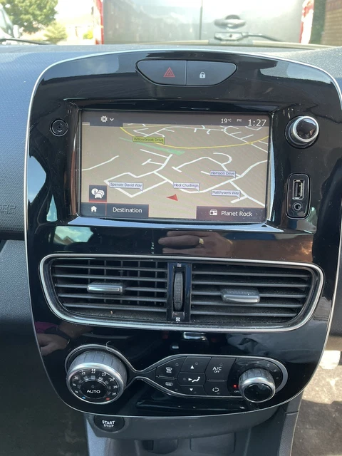 RENAULT CLIO MK4 Sat Nav Multimedia Radio Head Unit & Complete Centre ...