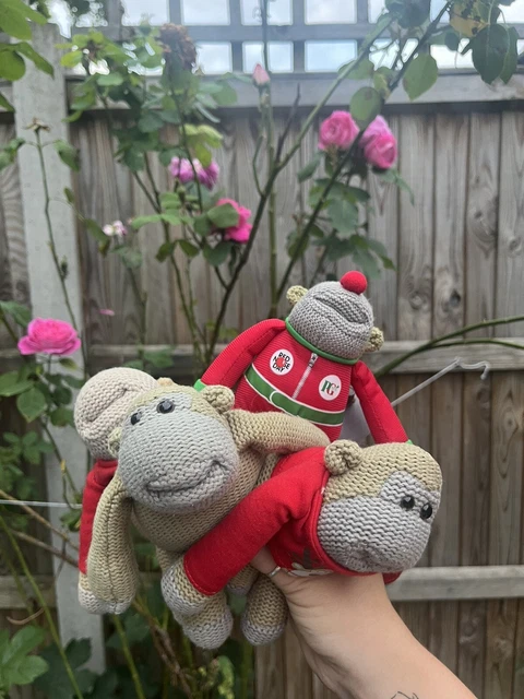 PG TIPS MONKEYS Bundle X4 Red Nose Day Car Suction Toy & X2 In Reindeer ...