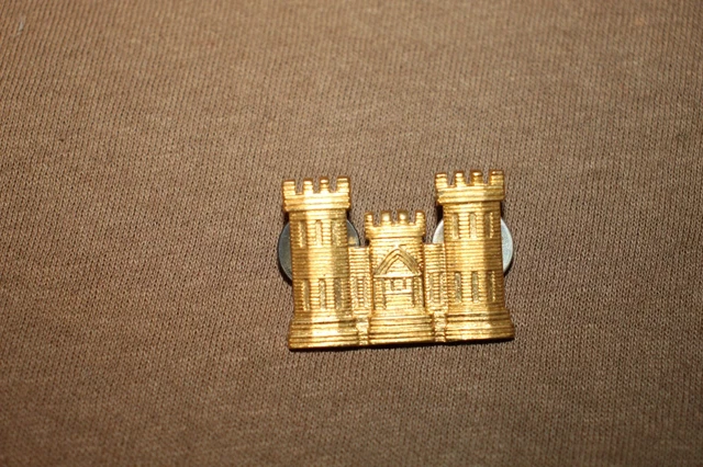 ORIGINAL WW2 U.S. Army Engineer Corps Officers Metal Uniform Insignia ...