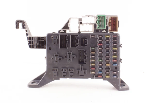 FORD MONDEO MK3 Fusebox Fuse Box Control Module Unit 1S7T-14A073-Ae £24 ...