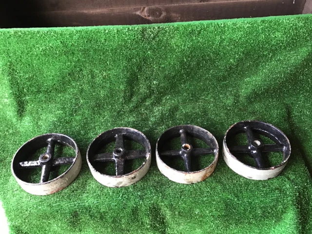 VINTAGE STATIONARY ENGINE Cast Iron Wheels. £120.00 - PicClick UK