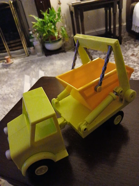 BOB THE BUILDER SKIP The Skip Lorry Truck Vehicle Character Figure Toy ...