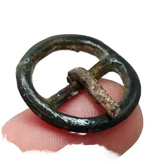 METAL DETECTING FIND Annular Buckle 1250-1650 Medieval 352 £4.50 ...