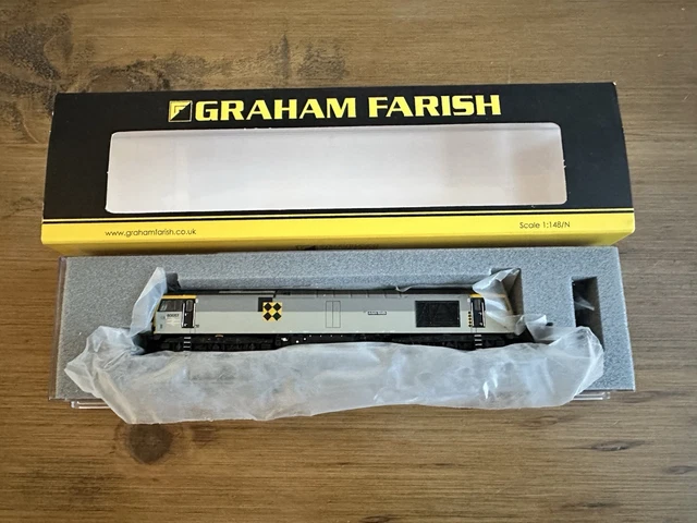 GRAHAM FARISH N Gauge 371-357 Class 60 60057 'ADAM SMITH' BR Coal ...