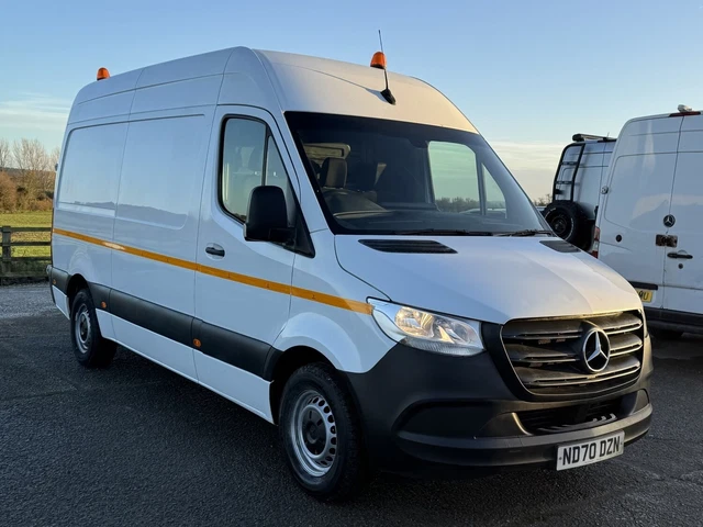 MERCEDES-BENZ SPRINTER 2.0 317 CDI L2 MWB UTILITY White Manual Diesel ...