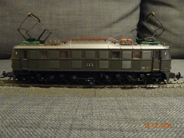 MÄRKLIN 33681 E-LOK BR 118 (E18) der DR Digital neuwertig EUR 82,87 ...