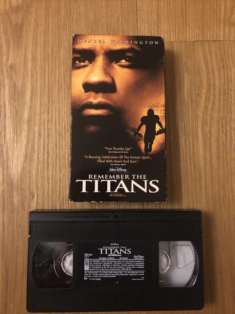 &REMEMBER THE TITANS& VHS MOVIE DENZIL WASHINGTON Football £3.98 ...