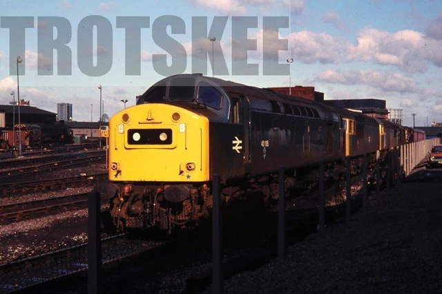 35MM SLIDE BR British Railways Diesel Loco Class 40 40195 c1981 ...
