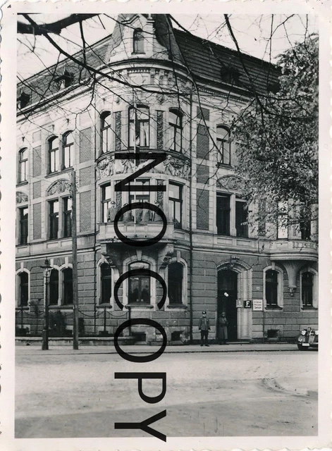 FOTO WK2 FRANKREICH Wehrmacht Polizei Soldaten Dienstgebäude X3 EUR 39 ...