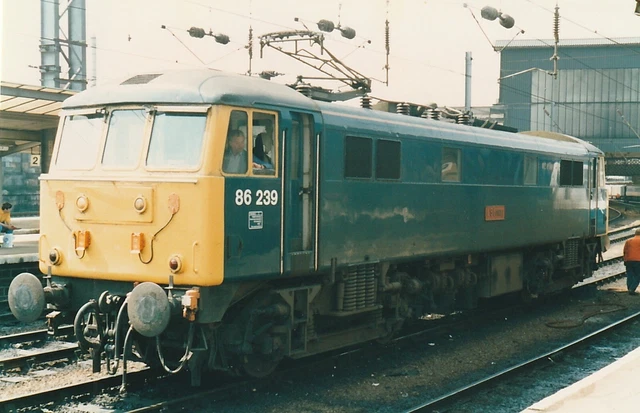 B.R. CLASS 86 Electric Locomotive No 86239 ref 118/04 £2.99 - PicClick UK