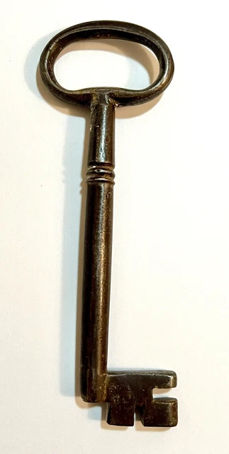 ANTIQUE VINTAGE LARGE Cast Iron Open Barrel Skeleton Key 6” £62.28 ...