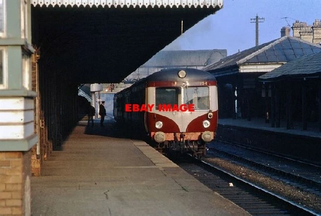 PHOTO GNR But Class Dmu No 134 (2) £2.85 - PicClick UK