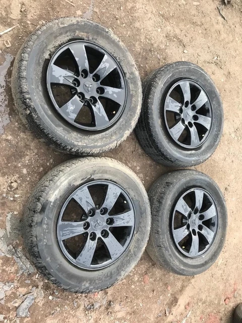 GENUINE MITSUBISHI L200 17” Alloy Wheel Set Black 245/65/17 Ka/Kb £650. ...