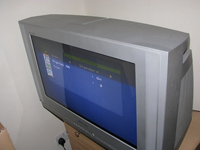 SAMSUNG PLANO 26 inch CRT TV Perfect Retro-gaming TV £30.00 - PicClick UK