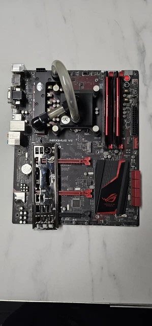 ASUS ROG MAXIMUS Hero VII, Z97, i7-4790k, 16GB Corsair RAM, EK Water ...