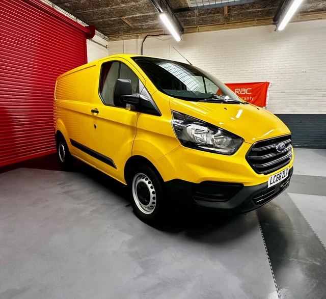 FORD TRANSIT CUSTOM SWB panel van - 2019 - Price plus VAT £8,500.00 ...