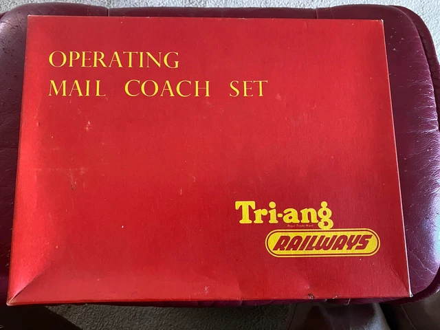 TRIANG OPERATING MAIL coach set. £31.92 - PicClick UK