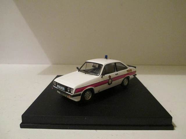 RARE FORD ESCORT RS 2000 Merseyside POLICE GB par TROFEU 1806 au 1/43 ...