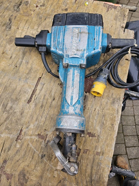 MAKITA HM1810 110V Breaker, Heavy Duty Breaker £300.00 - PicClick UK