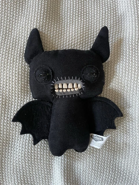 FUGGLER BLACK BAT “Chase” RARE Count Fuggler Glow In The Dark Teeth £47 ...
