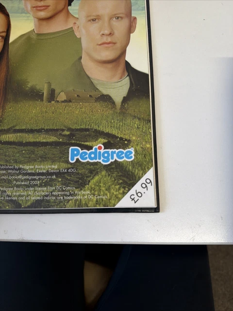 WARNER BROS PEDIGREE Smallville Annual Book 2004 Comic Hardback Tom ...