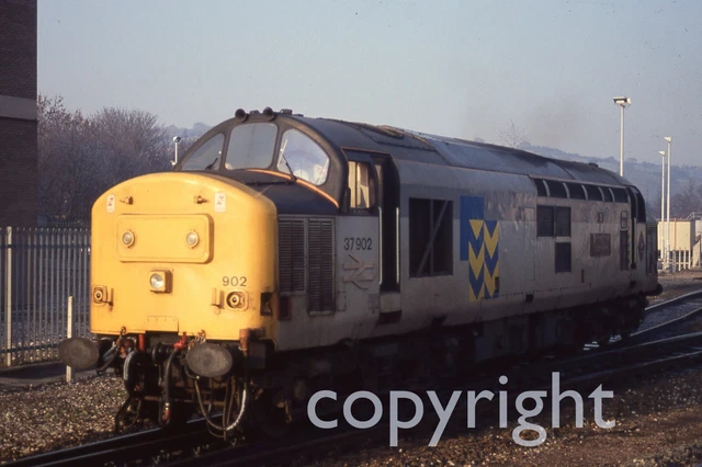 ORIGINAL DIESEL RAILWAY 35mm Slide 37902 Exeter TMD 1991 £1.99 ...