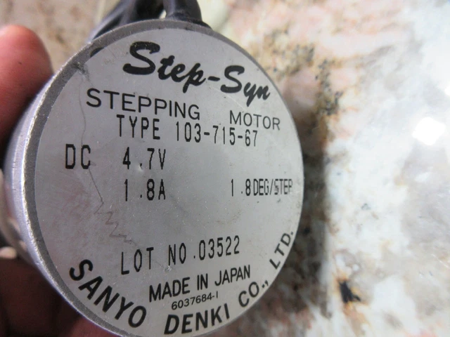 SANYO DENKI STEP-SYN Moteur Pas à Pas Type 103-715-67 03522 CNC AGIE ...