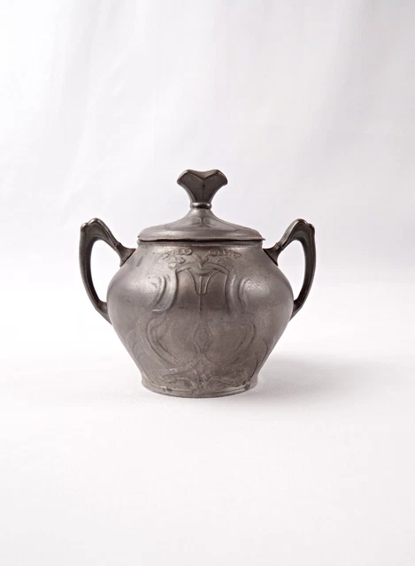 POT À SUCRE Art Nouveau en étain décor floral par Gerhardi & Co 1791 ...