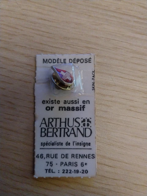 ANCIEN PIN'S PINS goutte de sang Signé Arthus Bertrand neuf Emballage D'origine EUR 3,00 ...