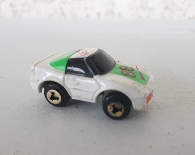 MICRO MACHINES CHEVY Corvette Vette 88 verte et blanche EUR 4,00 ...
