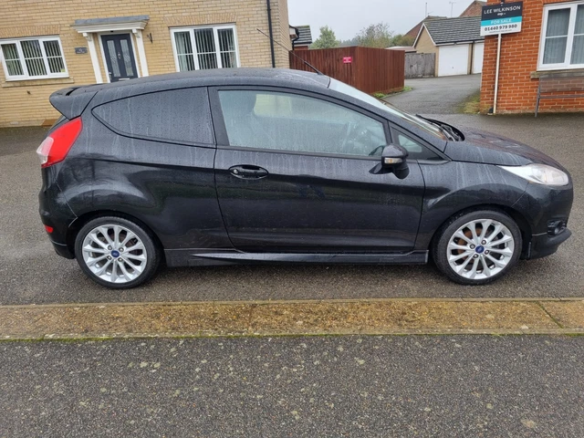 FORD FIESTA 1.6 Black Sport Van £2,500.00 - PicClick UK