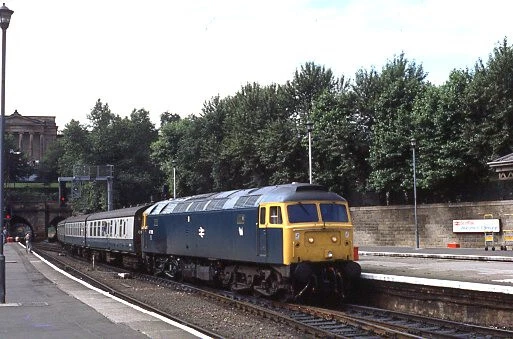 ORIGINAL COLOUR SLIDE of 47008 BR class 47 diesel loco £2.25 - PicClick UK