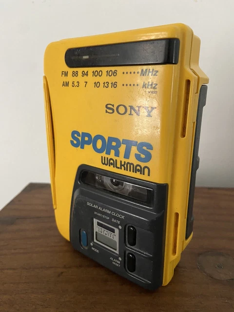 SONY WM-BF58 SPORTS Walkman, AM/FM Radio Cassette Player with Solar ...