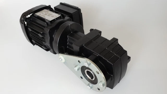 SEW-EURODRIVE WA37/T DRS71S4 / Tf Motor Nr 01.1714209503.0001.11 $770. ...