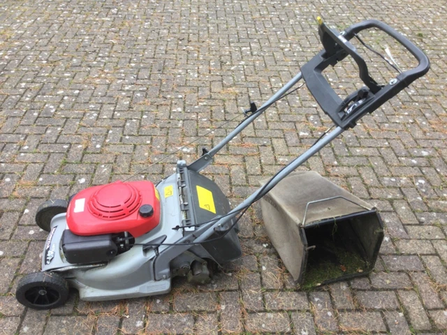HONDA HRB475 SELF Propelled Rotary Petrol Mower + Grass Box £113.00 ...