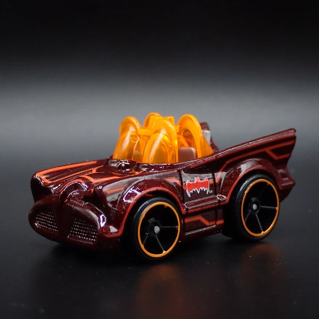 1966 66 BATMAN Batmobile Adam Ouest TV 1/64 Echelle de Collection ...