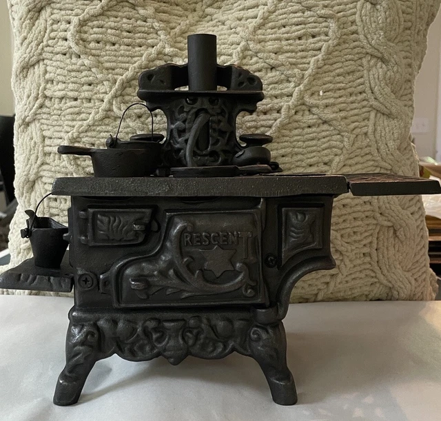 SALESMAN SAMPLE RARE Complete Set No Rust Cast Iron Miniature Wood ...