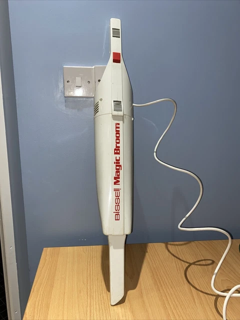 BISSELL MAGIC BROOM 3100EI - Lightweight Compact Vacuum Cleaner Hoover ...