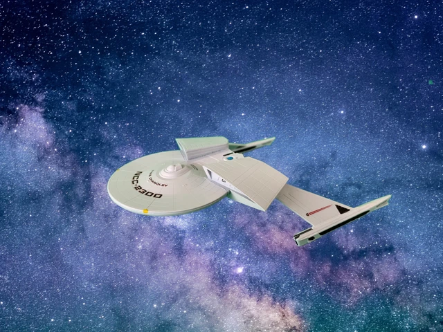 STAR TREK 1/2500 Scale Chandley Class Starship (USS Chandley) - Resin ...