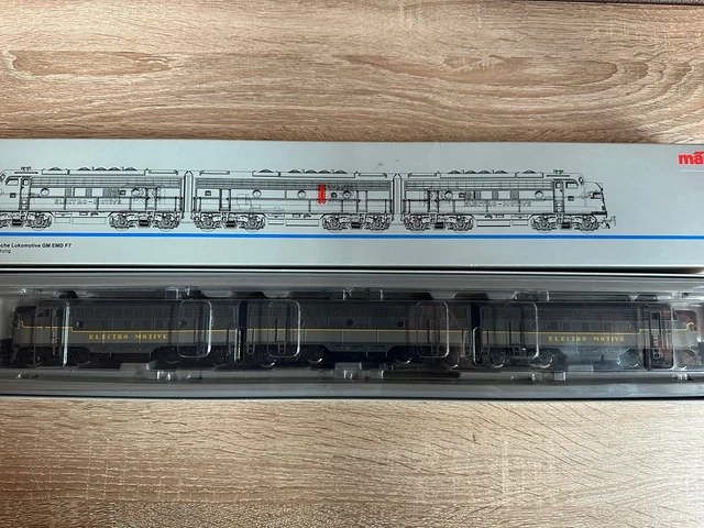 MÄRKLIN HO 3649 Diesellokomotive GM EMD F7 USA Digital Mfx Sound OVP ...